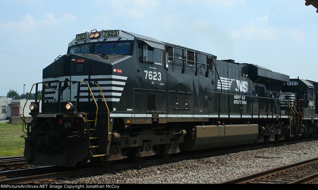 NS 7623